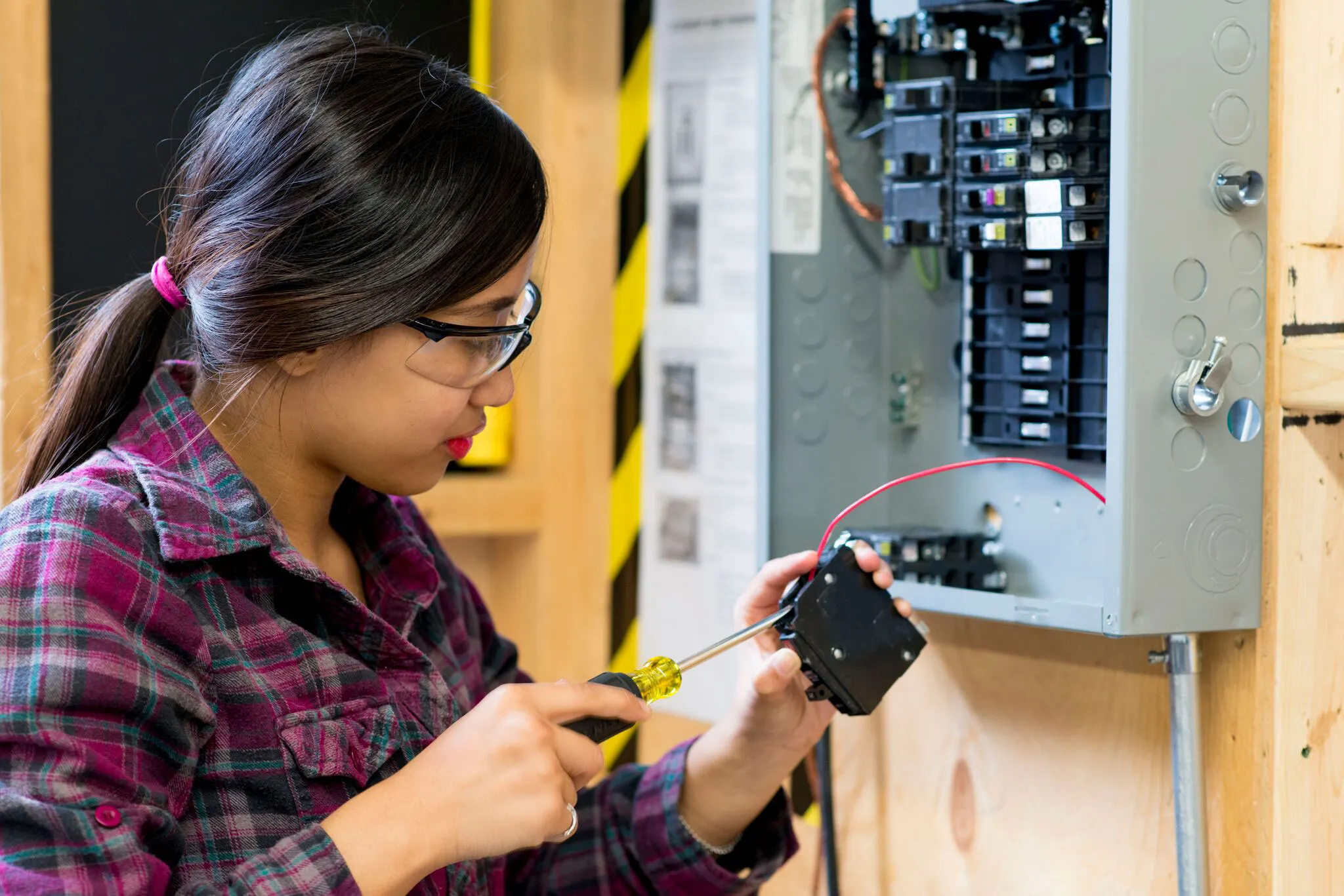 Centennial College - Electrician, Construction Maintenance